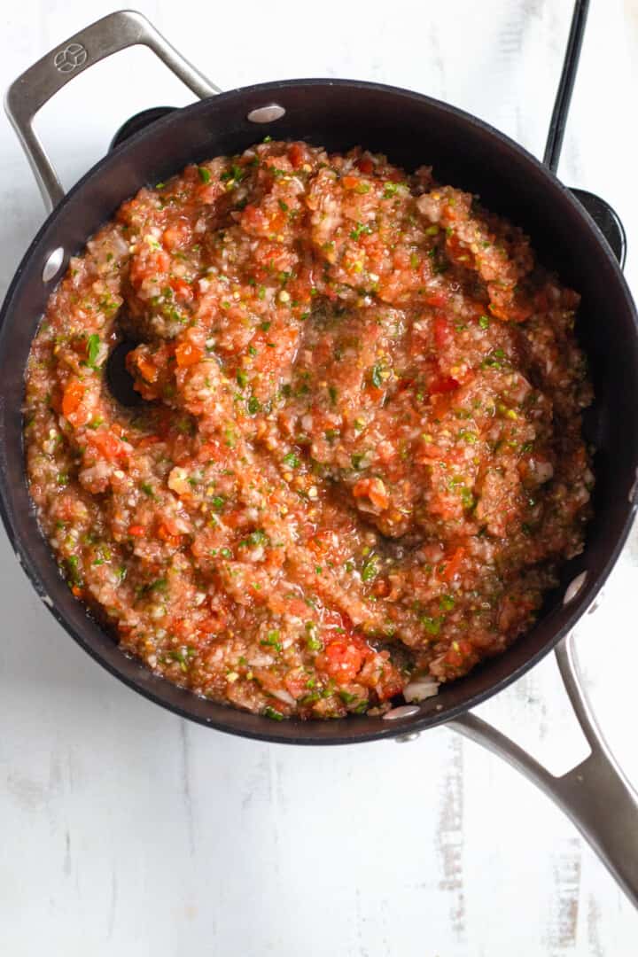Easy Salsa Roja (Mexican Red Tomato Salsa) | The Butter Half